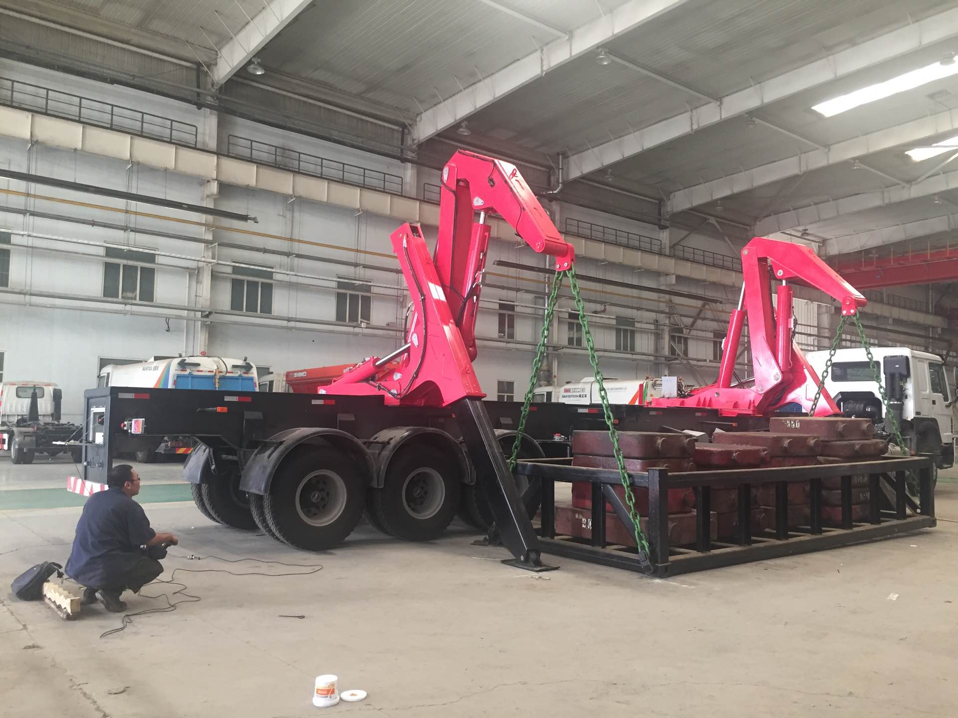 essai latéral de grue avec le contrôleur à distance