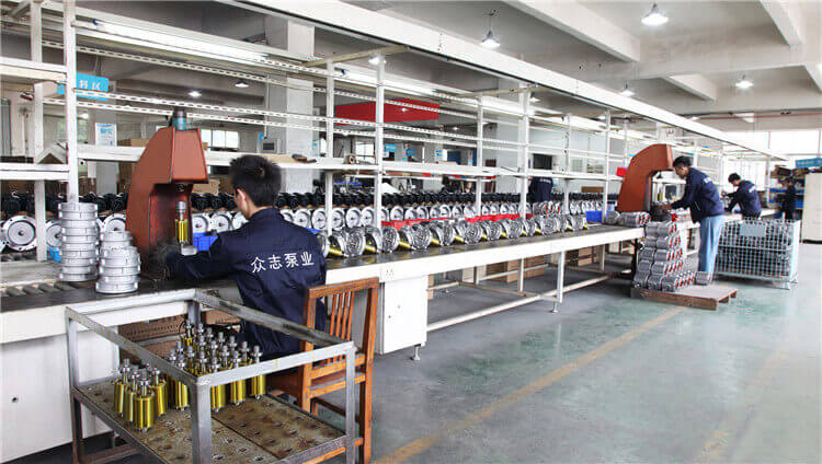 motor elétrico trifásico