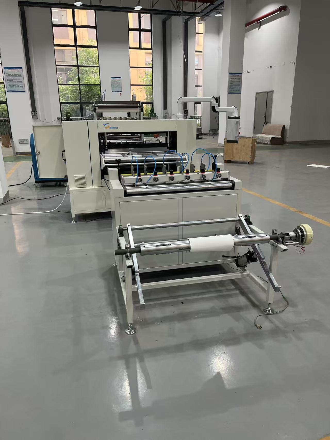 1KW Automotive Filter Manufacturing Machine
