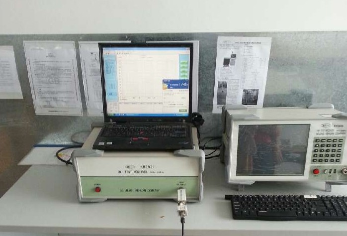 1개 x 8개의 항구 정각 다 항구 RJ45의 10/100 아래로 기본적인 PC 카드 RJ45 탭
