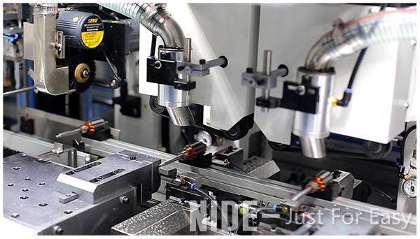 Armaturnkommutatordrehmaschine automatisch