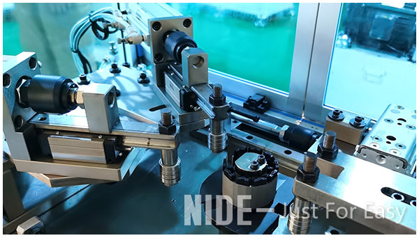 Automatic Brushless DC motor Segmented stator coil rolling-up machine.jpg