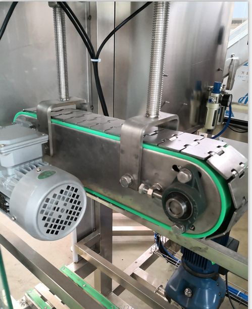 2.2kw 1200びん/時間Barreled水3のための5ガロン水充填機