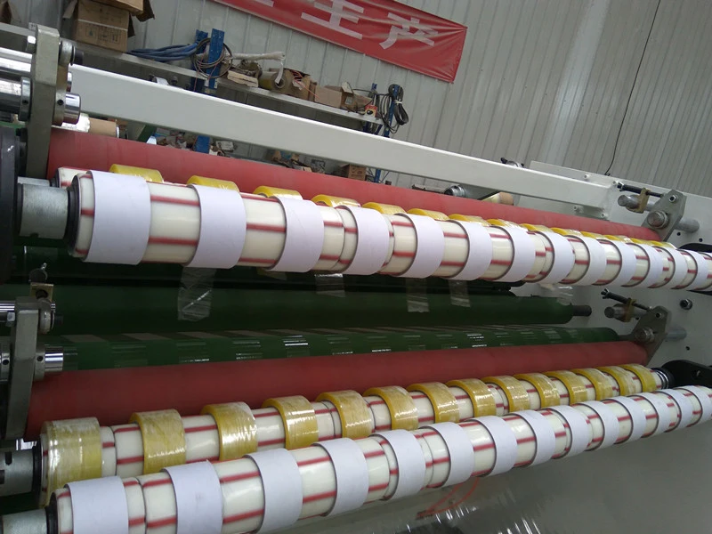 Cinta adhesiva de alta velocidad del Super Clear BOPP que raja la máquina el rebobinar