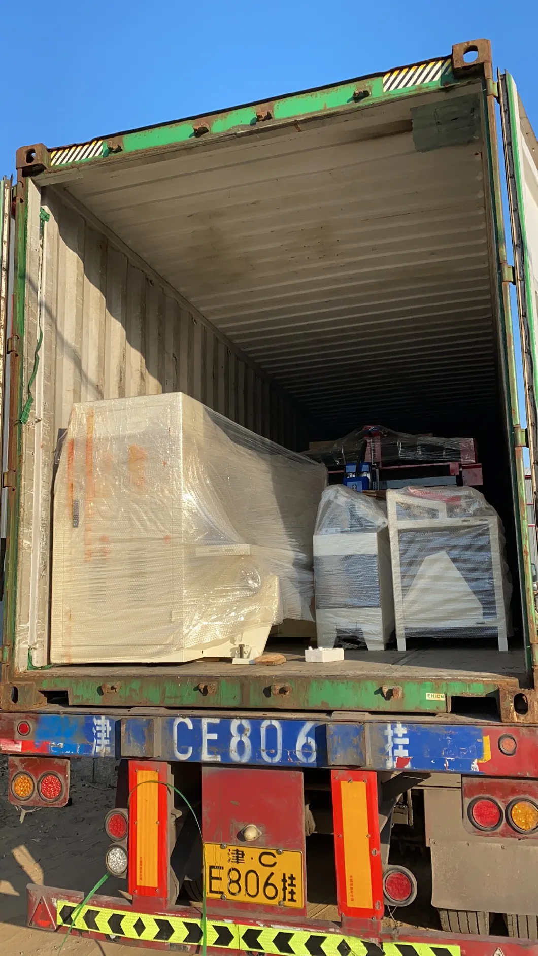 Cinta adhesiva de alta velocidad del Super Clear BOPP que raja la máquina el rebobinar