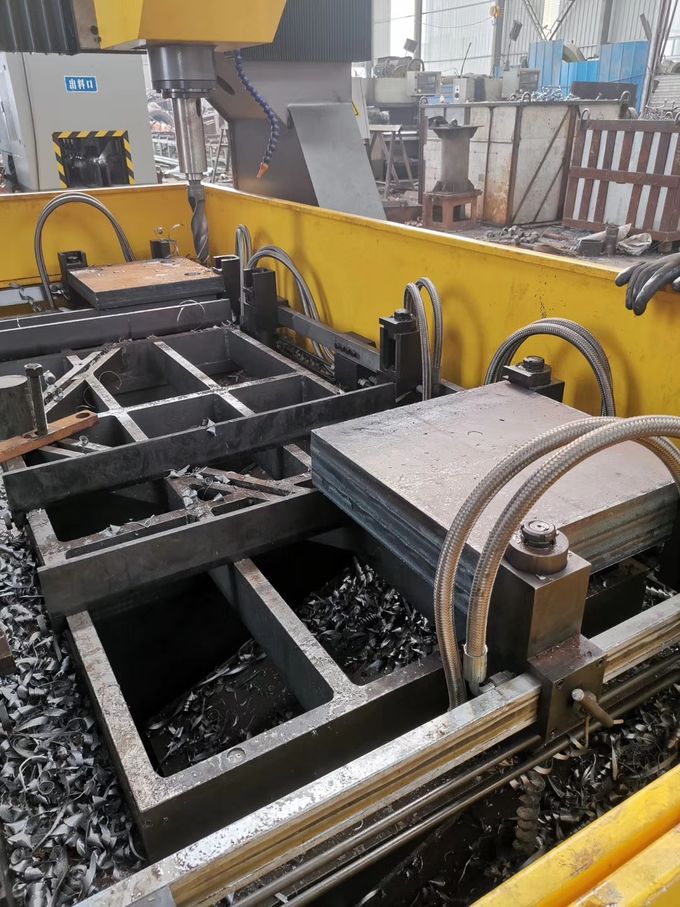 CNC καλής ποιότητας υψηλής ακρίβειας μηχανή διατρήσεων πιάτων ατσάλινων σκελετών για τη φλάντζα πρότυπο PZ2016 μετάλλων