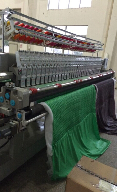 Enige hoofdborduurwerkmachine (1)