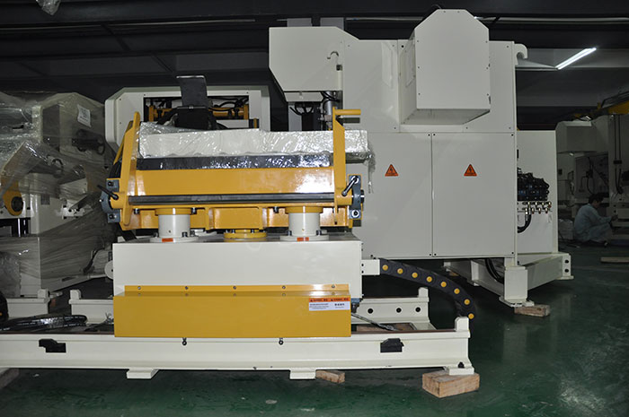 trois-dans-un le conducteur