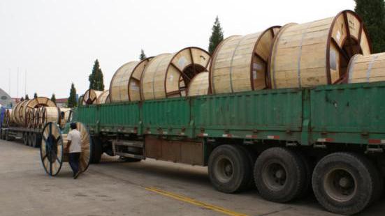 Il cavo elettrico di LV dei quattro centri XLPE ha isolato il cavo elettrico corazzato 3 del nastro d'acciaio