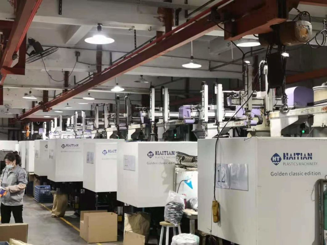 Il professionista di foggiatura della muffa del creatore ha personalizzato lo stampaggio ad iniezione di plastica che fa e modellare