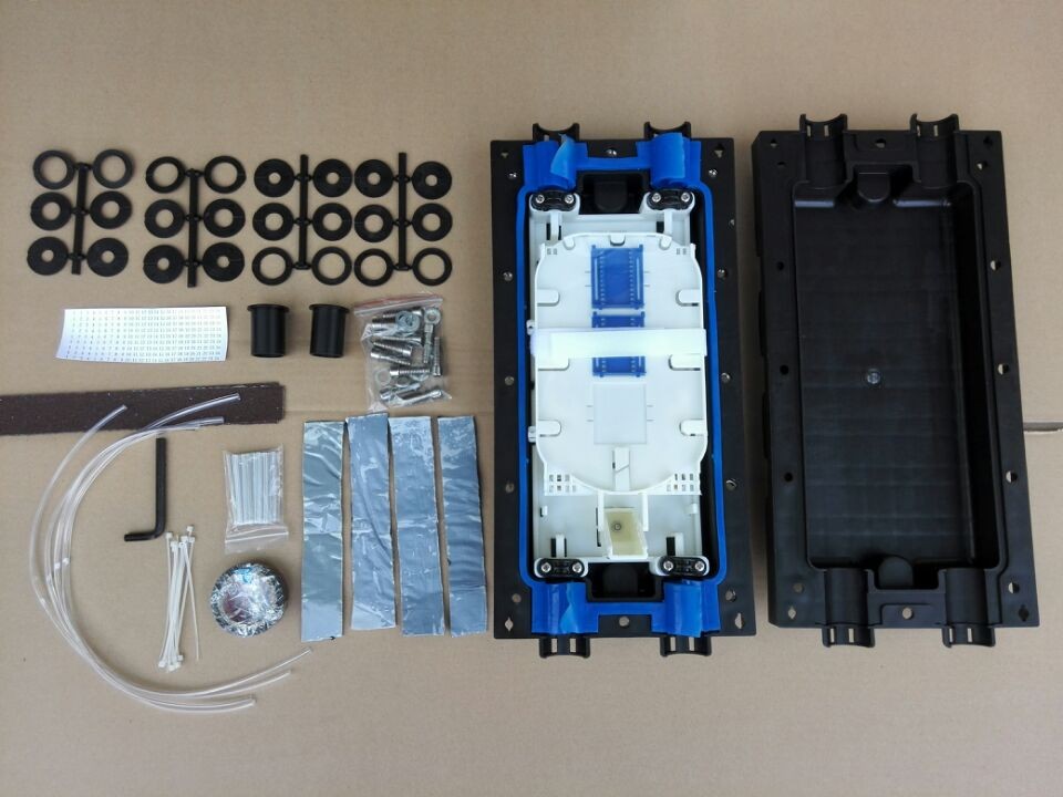 Detalhe rápido: Tipo horizontal de alta qualidade fechamento de fibra óptica do fornecedor de China. Tipo, máximos Inline para 2 cabos entrada e tomada, 4 núcleos trays&144 máximos, caracterizando 24 portos máximos do adaptador dos PCes em arquiteturas de FTTH.O fechamento pode ser usado no enterrado direto, câmara de visita, antena, portos do cabo do encanamento. .etc dois em cada lado.4 núcleos trays&144 máximos.Feito pelo material dos PP e do ABS.Os adaptadores da fibra óptica podem ser instalados para dentro, usado em FTTH e em outros projetos do newwork. para fora descrição 2in e 2: 1. Categoria da proteção:Material IP68 2.:PP, ABS (primeiramente - matéria prima) da mão número 3. de portos do cabo: 2 dentro e 2 para fora 4. bandejas máximas: 4 bandejas 5. núcleos máximos:dimensão 144 (núcleo do singlel) 6. (HxD): 7. Material do pacote:Caixa 8. pesos:escala do diâmetro do cabo 2.5-3.0Kg 9.: 10. Maneira da selagem de cabos:Seaing mecânico pela garantia da qualidade da borracha 11.:2 anos 12. Esperança de vida:mais de 25 anos de aplicações: O projeto de FTTH, dirige enterrado, câmara de visita, antena, linha. especificações da tubulação de .etc: No.of modelo move a bandeja 2 máxima das dimensões GJS20-HM01A-36core/da capacidade máxima das bandejas da escala do cabo dentro e o 2out 8~28 as vantagens competitivas 4 144 390X198X96: 1. A instalação fácil & rápida sem ferramentas especiais. 2. Desempenho superior da selagem (amostra grátis para testar) 3. O fechamento pode repeatly ser usado muitas vezes. 4. Bastante espaço para as fibras em excesso dentro da ramificação flexível do fechamento 5. para o tipo da folha solta das fibras 6. de fixação da bandeja da tala, sistema de gestão modular da fibra da operação 7. fáceis