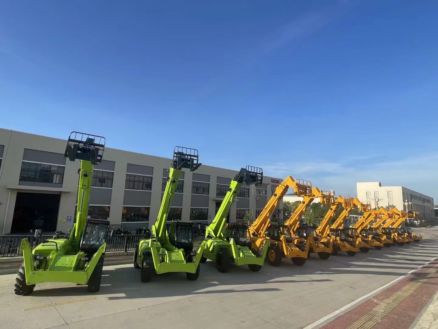 SNSC 3 ton diesel forklift telehandler front view