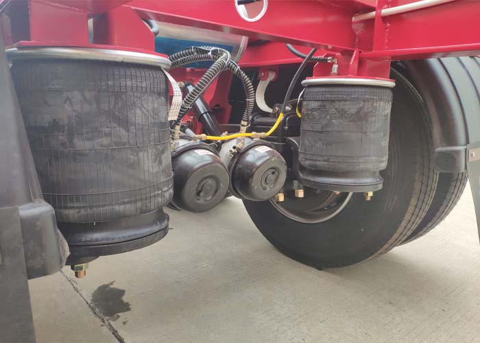 rimorchio scheletrico con la sospensione dell'airbag