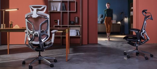 I 56 gradi comodo che inclinano l'ufficio della parte girevole presiedono Mesh Ergonomic Office Chair pieno 2