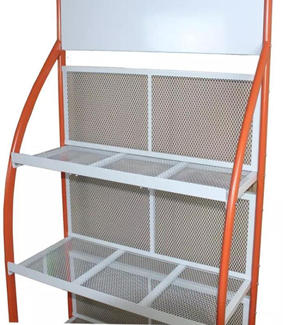 Présentoirs mobiles de magasin de détail en métal quatre rangées pour le stockage de casse-croûte