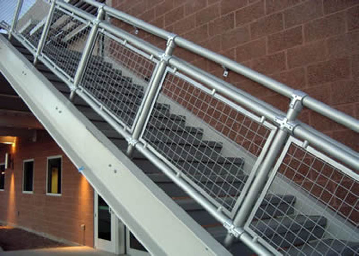 grillage serti par replis par aluminium