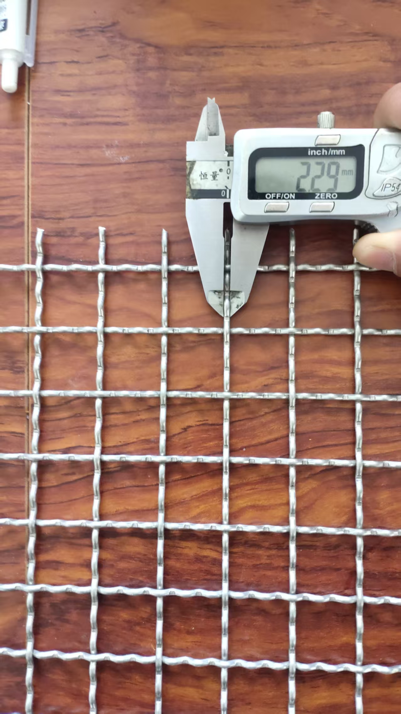crimped wire mesh