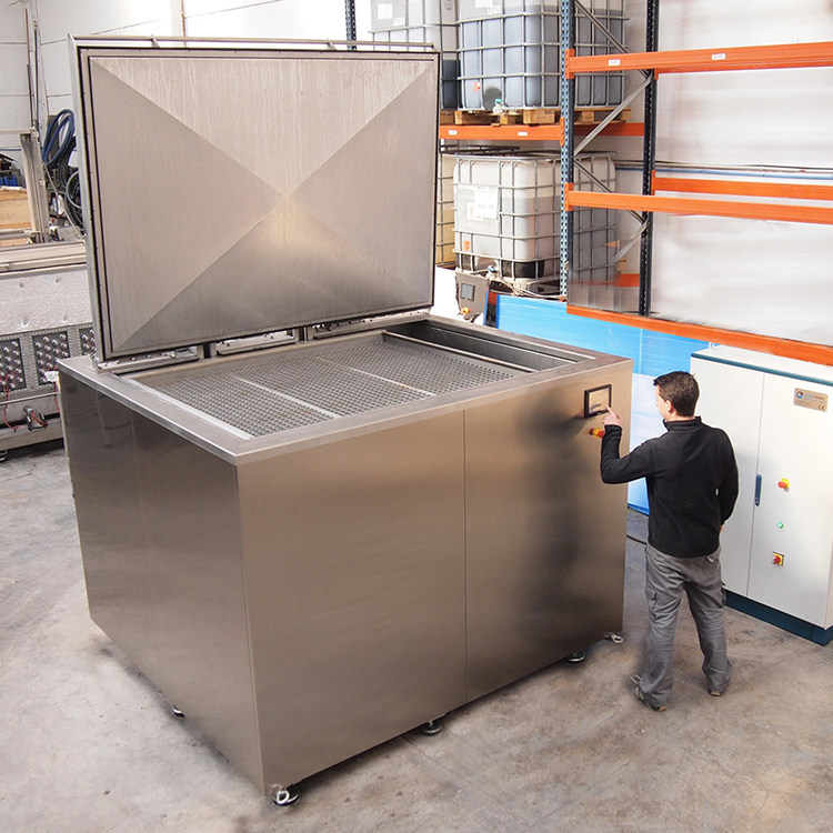 Pulendo tutto il tipo pulitore ultrasonico industriale marino 300 L/500 L dei motori diesel