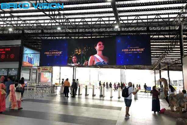Точный тангаж P1.8mm пиксела в 16: 9 стена алюминиевого экрана дисплея СИД шкафа крытого HD видео-