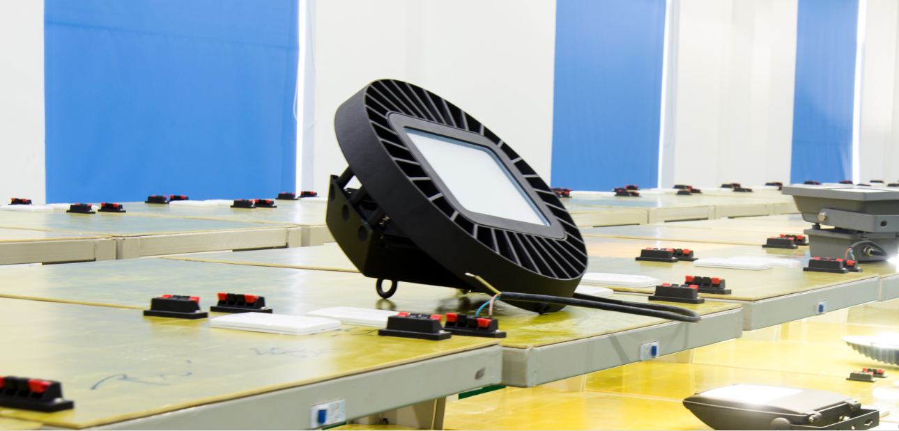 L'alta baia di stile LED del lume SMD IL LED 250W di alto potere alta si accende per la stazione di servizio