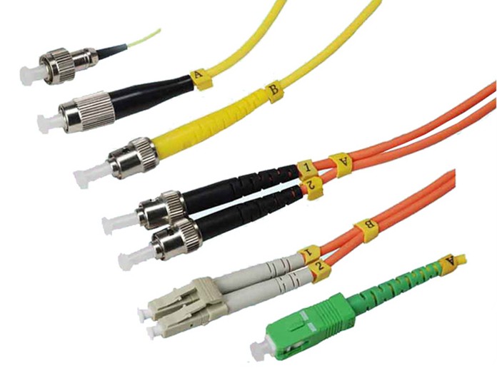 Cavo a fibre ottiche del cavo di toppa della st APC