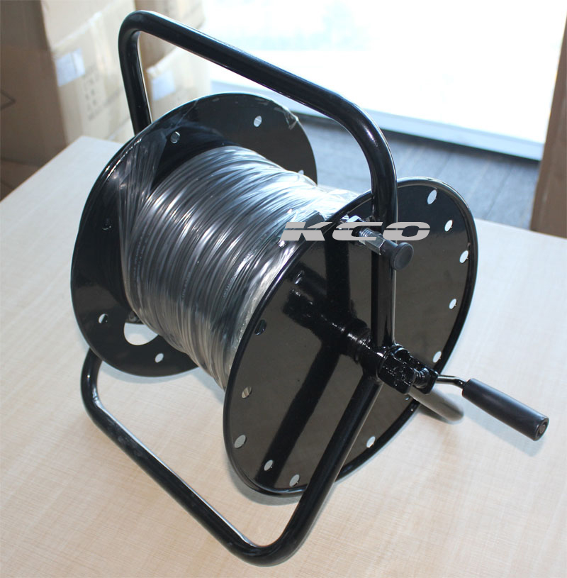 Fiber optic patch leads spool reel