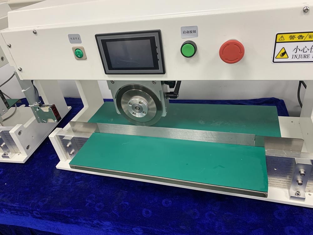 自動PCB depaneling機械