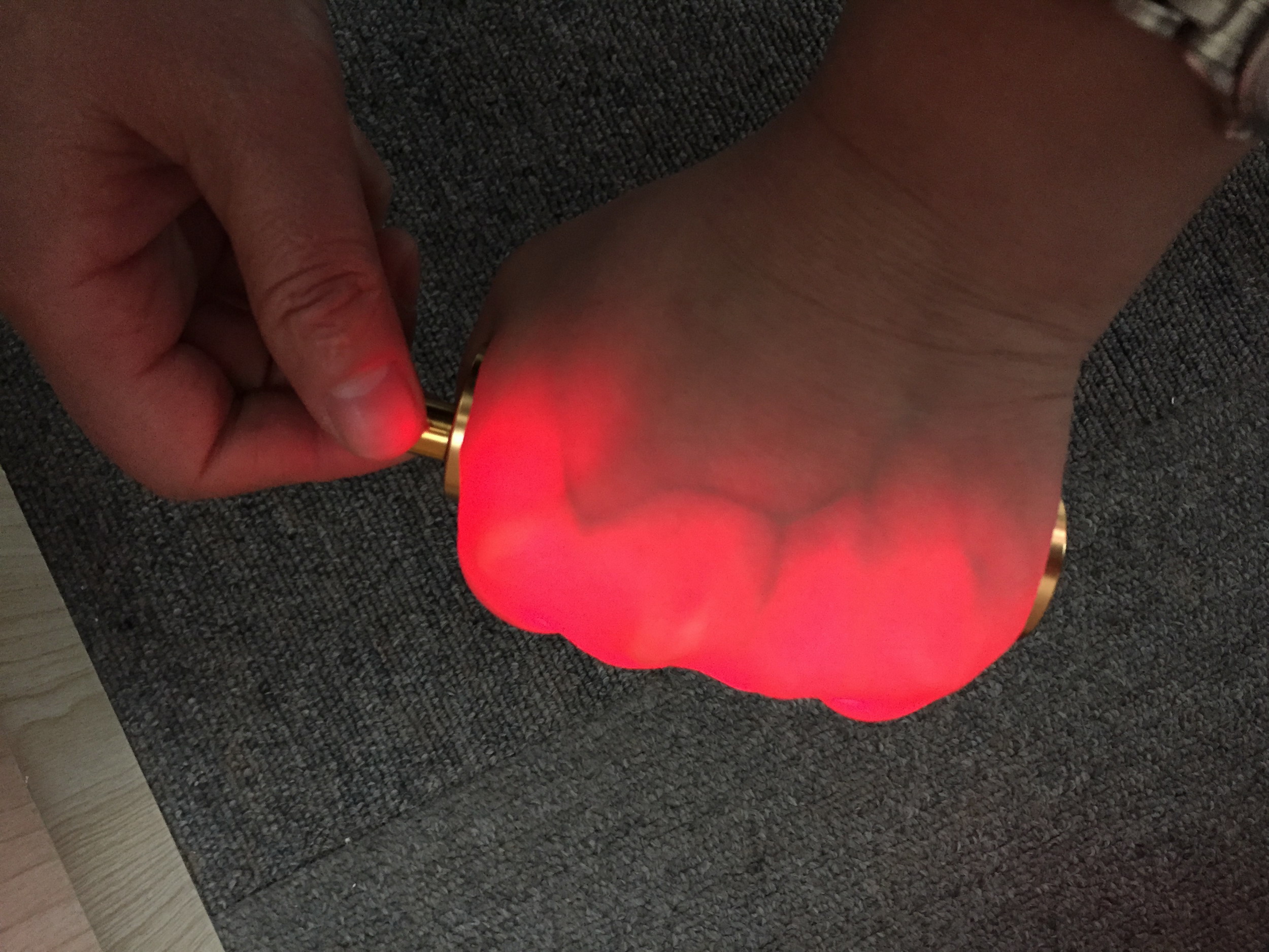 Ninguna proyección de imagen portátil del claro del buscador de la vena de Infared de la radiación mini para la persona obesa de los niños fácil tomar el agua de la medicina