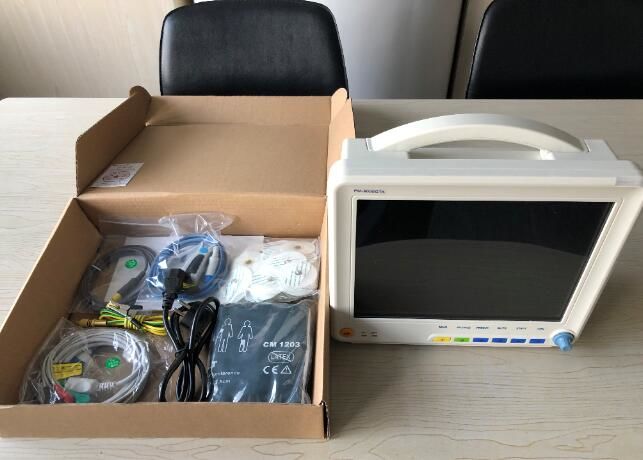 12,1 Duim - LCD van de hoge Resolutiekleur Geduldige Monitor met 6 Standaardparameters ECG, RESP, NIBP, SPO2, 2-TEMPERATUREN, PR/HR
