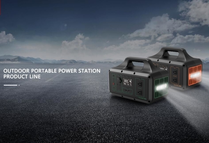 Fuente de energía al aire libre de batería de la estación de carga del teléfono móvil de la buena calidad Lifepo4 para el uso que acampa rápidamente que carga 4