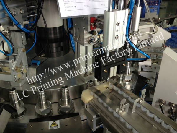 Máquina de montagem automática completa do tampão de garrafa