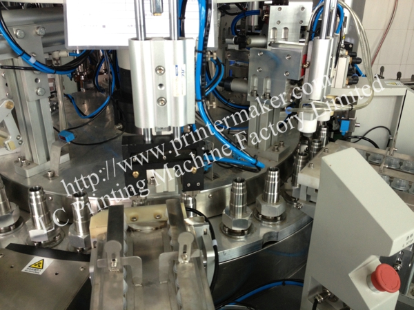 Máquina de montagem automática completa do tampão de garrafa