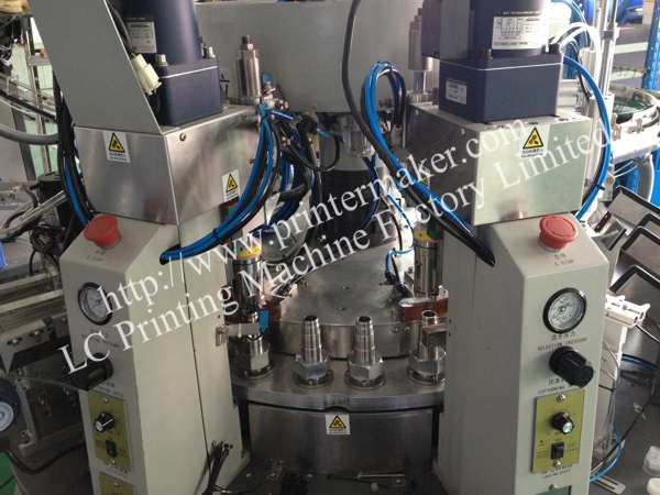 Máquina de montagem automática completa do tampão de garrafa