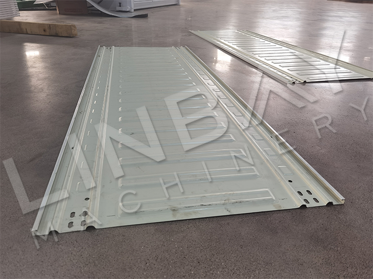 Freitragende Struktur-automatisches perforiertes Kabel Tray Roll Forming Production Line