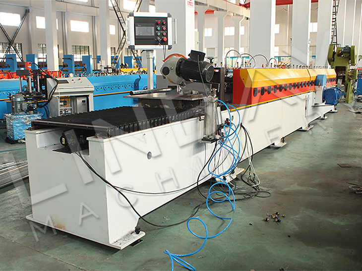 Rolo octogonal galvanizado automático do tubo da estrutura de aço do ferro fundido que forma a máquina