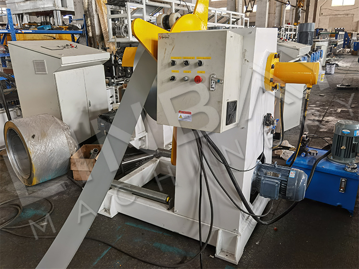 Rotolo d'acciaio della stecca dell'otturatore del rullo galvanizzato comando a catena automatico che forma la linea di produzione