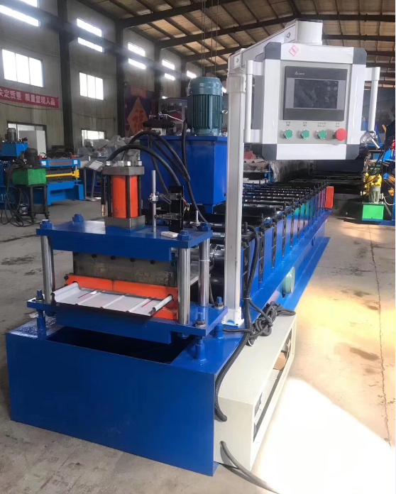standing seam rolling forming machine