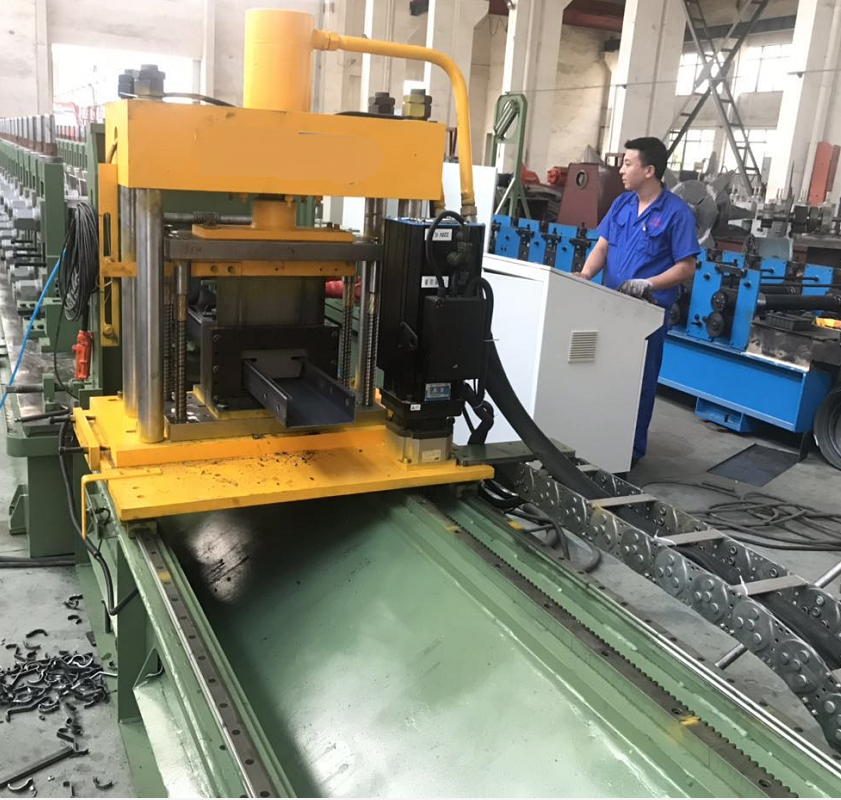 Scheren der c-Postenmaschine