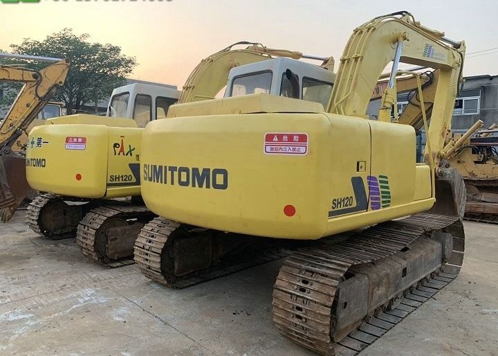 Escavatore automatico Sumitomo SH120, escavatore Sumitomo SH120 S265 S260 dei semi della Cina 0.5M3 di 12T Giappone a fornitore di Chittagong, Bangladesh
