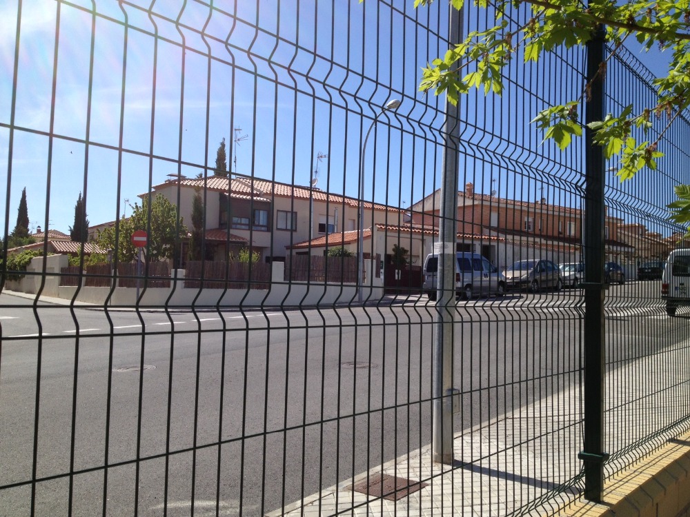 Valla de seguridad soldada con autógena galvanizada y PVC cubierta de Nylofor 3D de la cerca de la malla de alambre