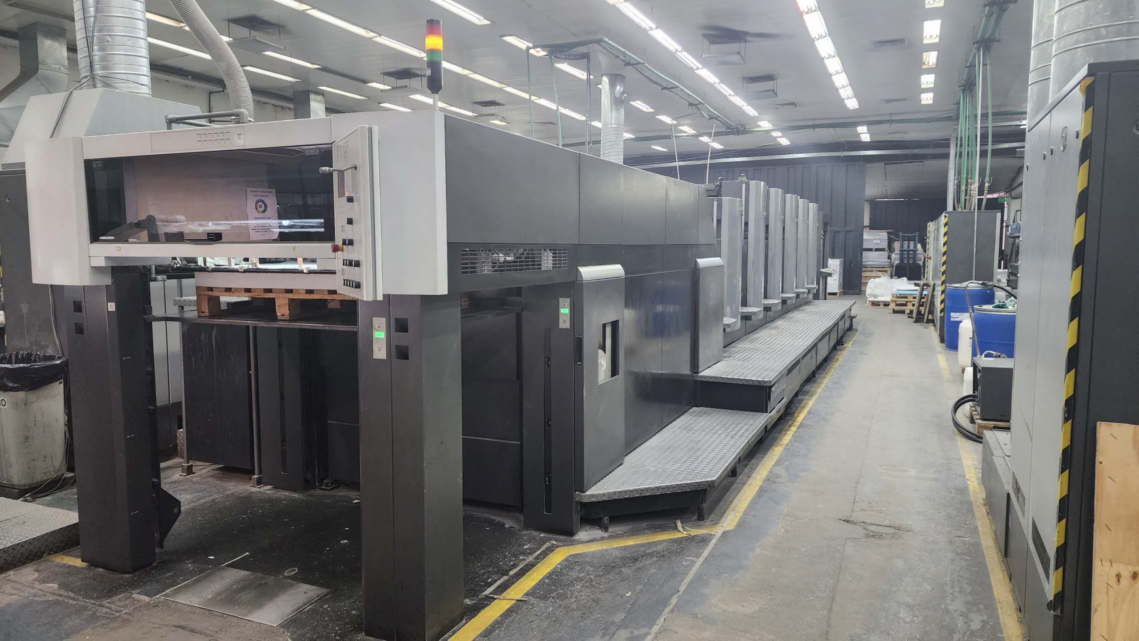 Heidelberg CD102-5 printing machine overall view