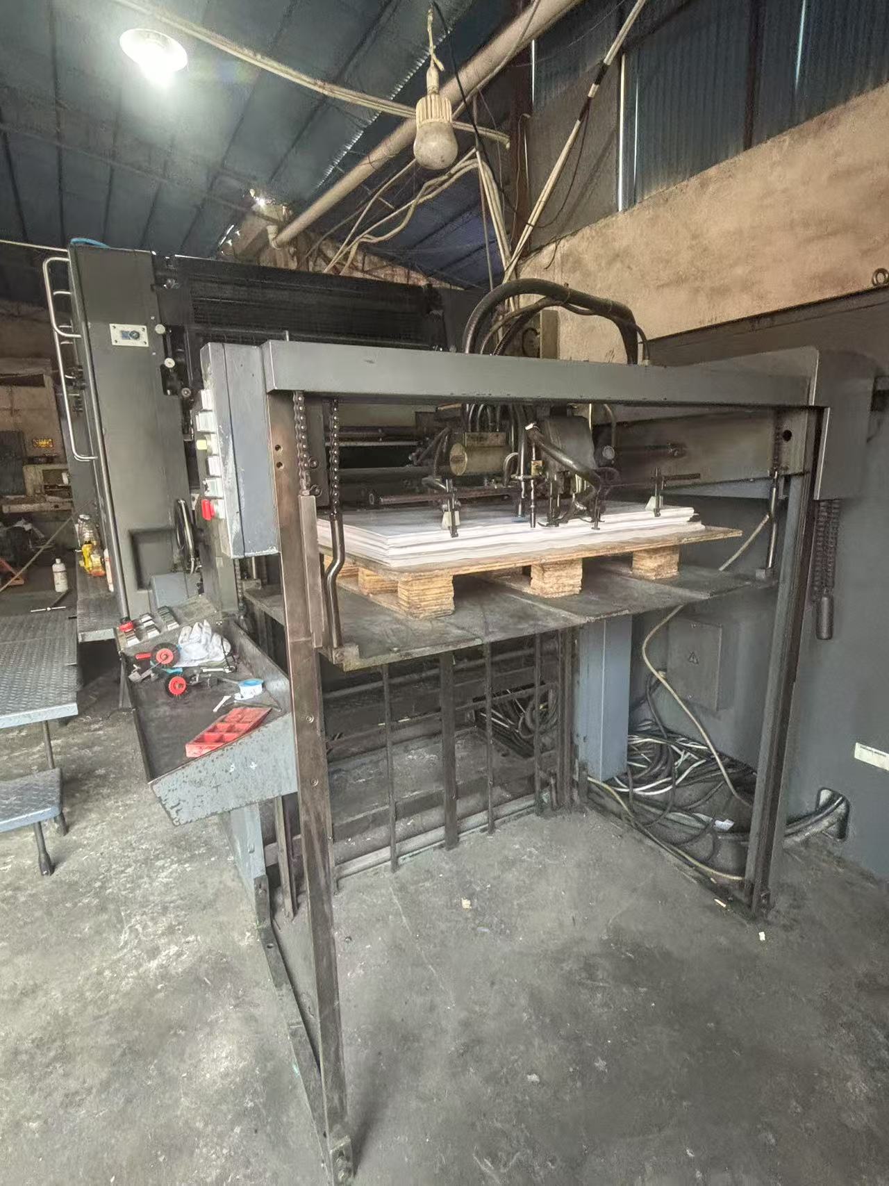 Heidelberg SM102-2 paper feed system