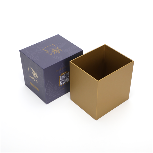 caja rígida del GIF con las tapas